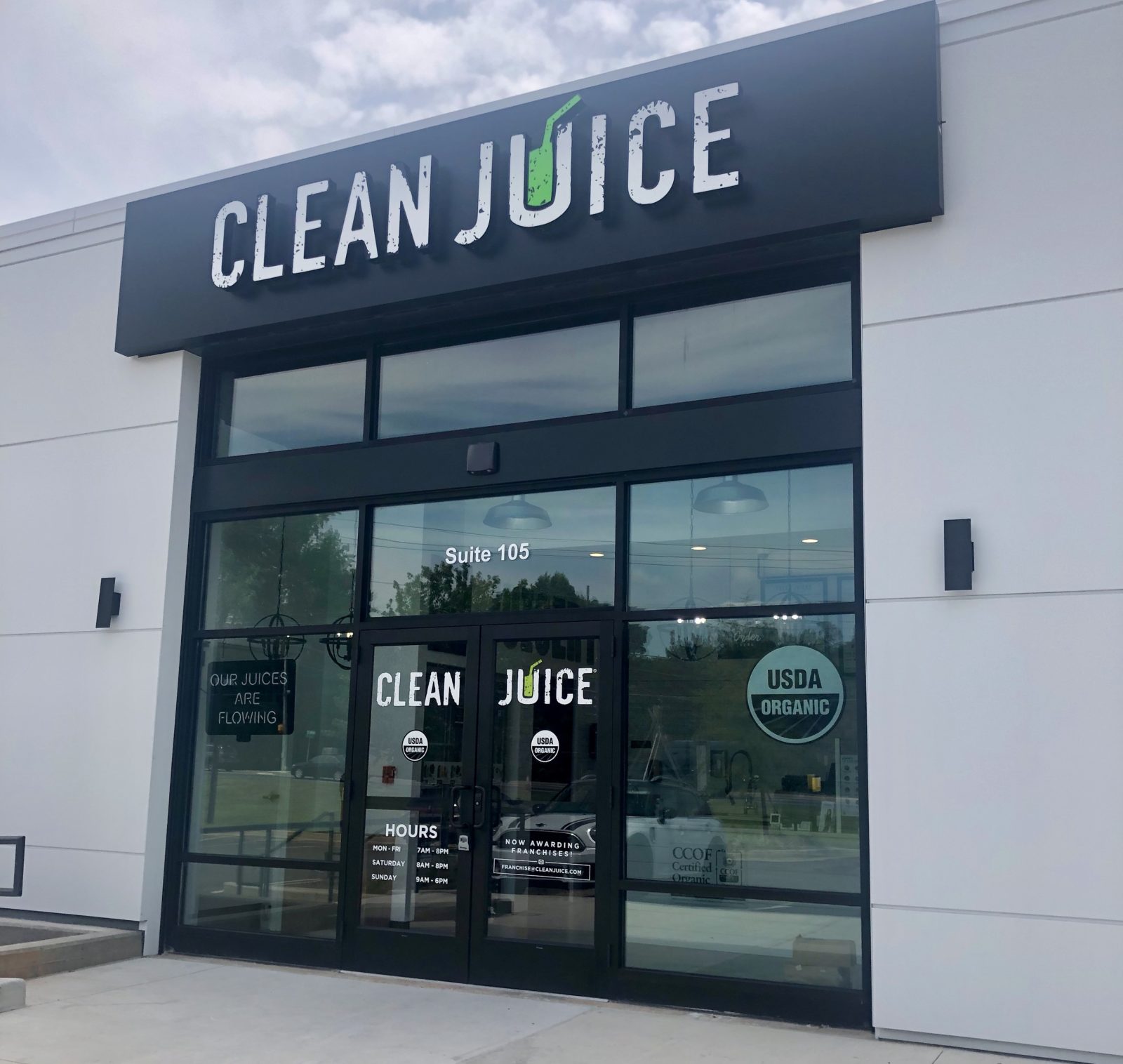 Get USDA-Certified Organic Drinks From Clean Juice in Westside Village ...
