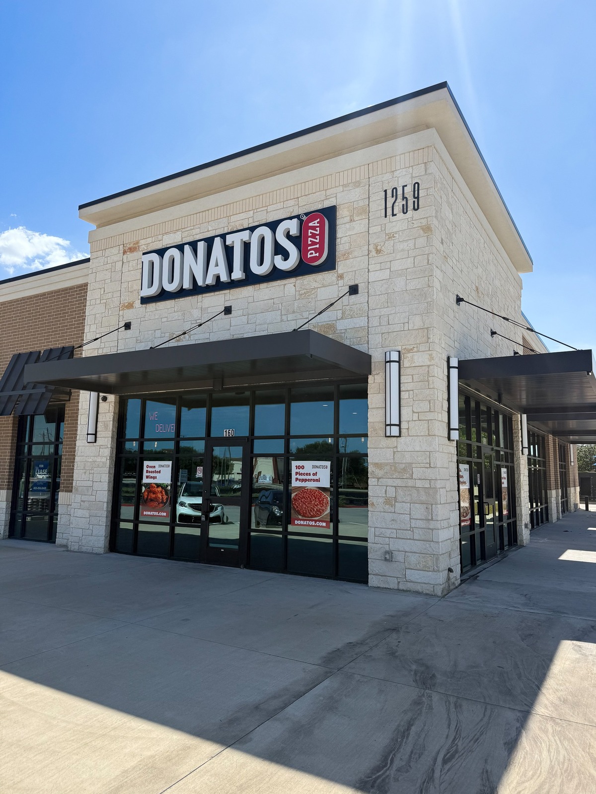 Donatos Pizza, Ohio-Based Pizzeria, Plans to Open First Greater Houston ...
